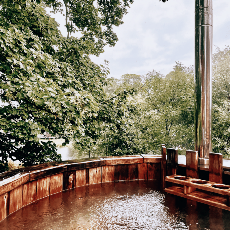 Sun Set Studio | Lodge with Hot Tub | Blossom Plantation